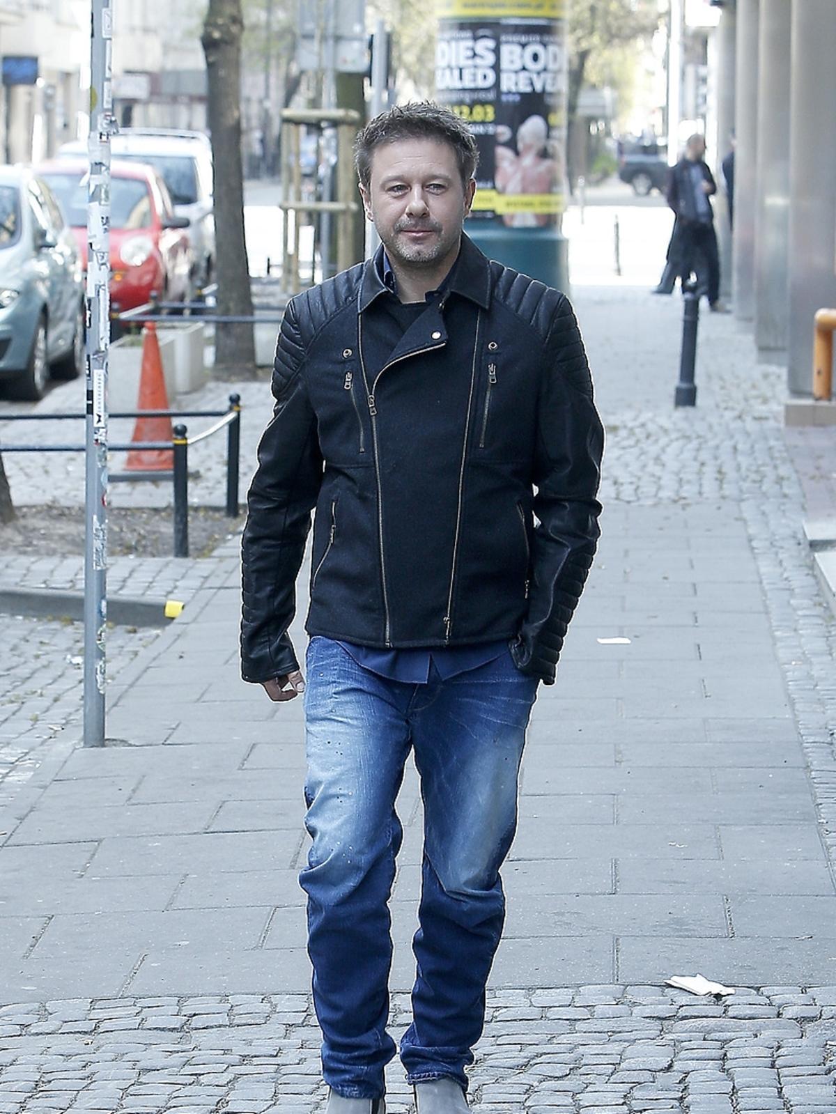 Andrzej Piaseczny w drodze do Dzień Dobry TVN. Andrzej Piaseczny jest ... Andrzej Piaseczny w drodze do Dzień Dobry TVN. Andrzej Piaseczny jest ...