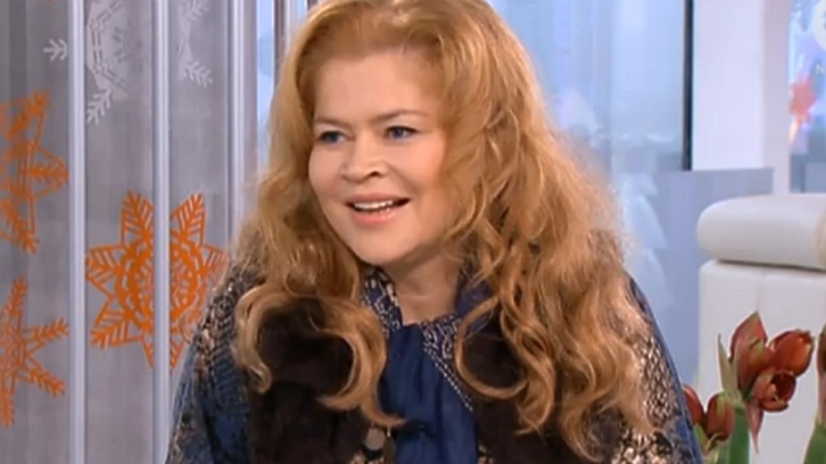 Anna Patrycy w reklamie Always. Polska reklama Always Anna Patrycy ...