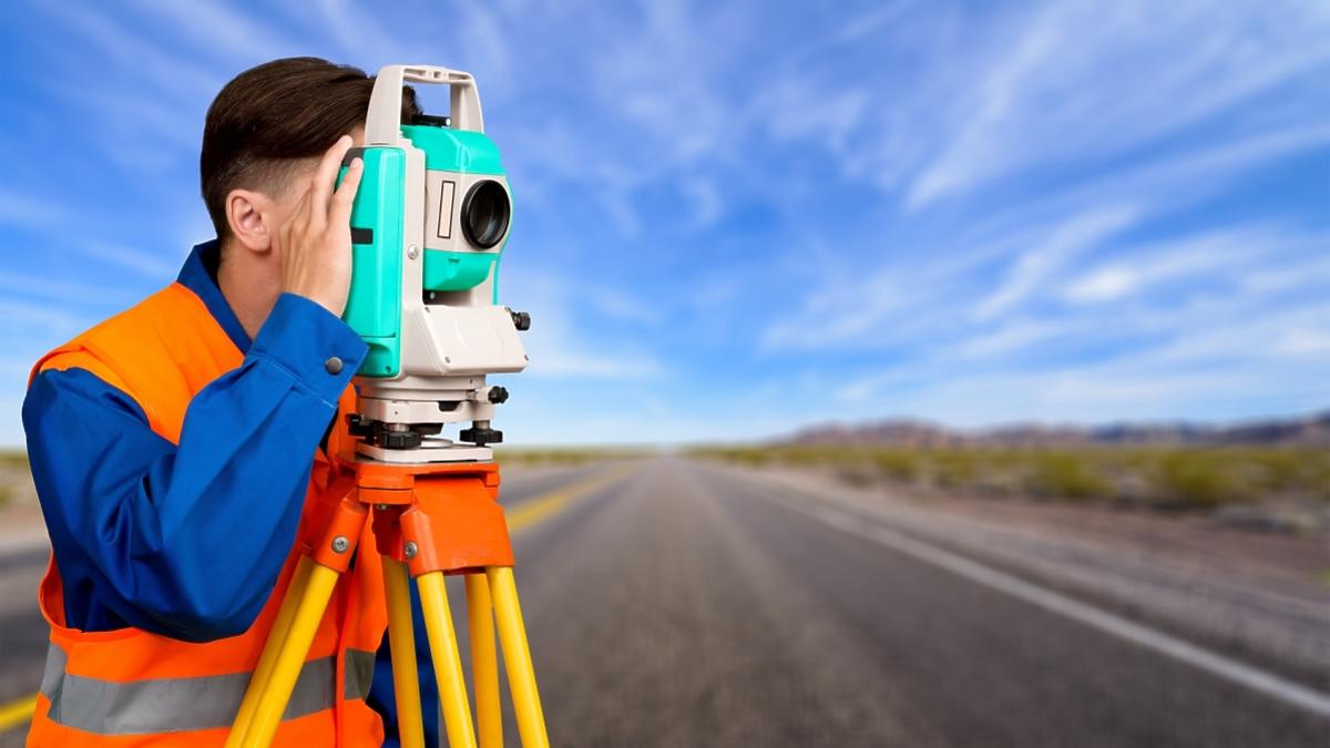 Jak zostać geodetą? Ile zarabia geodeta