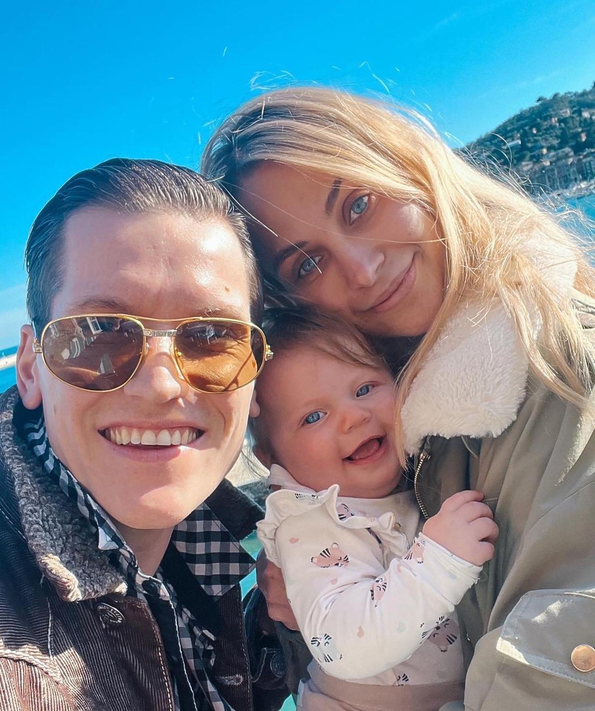 Córka Jacka Jeschke i Hani Żudziewicz powiedziała pierwsze słowo ...