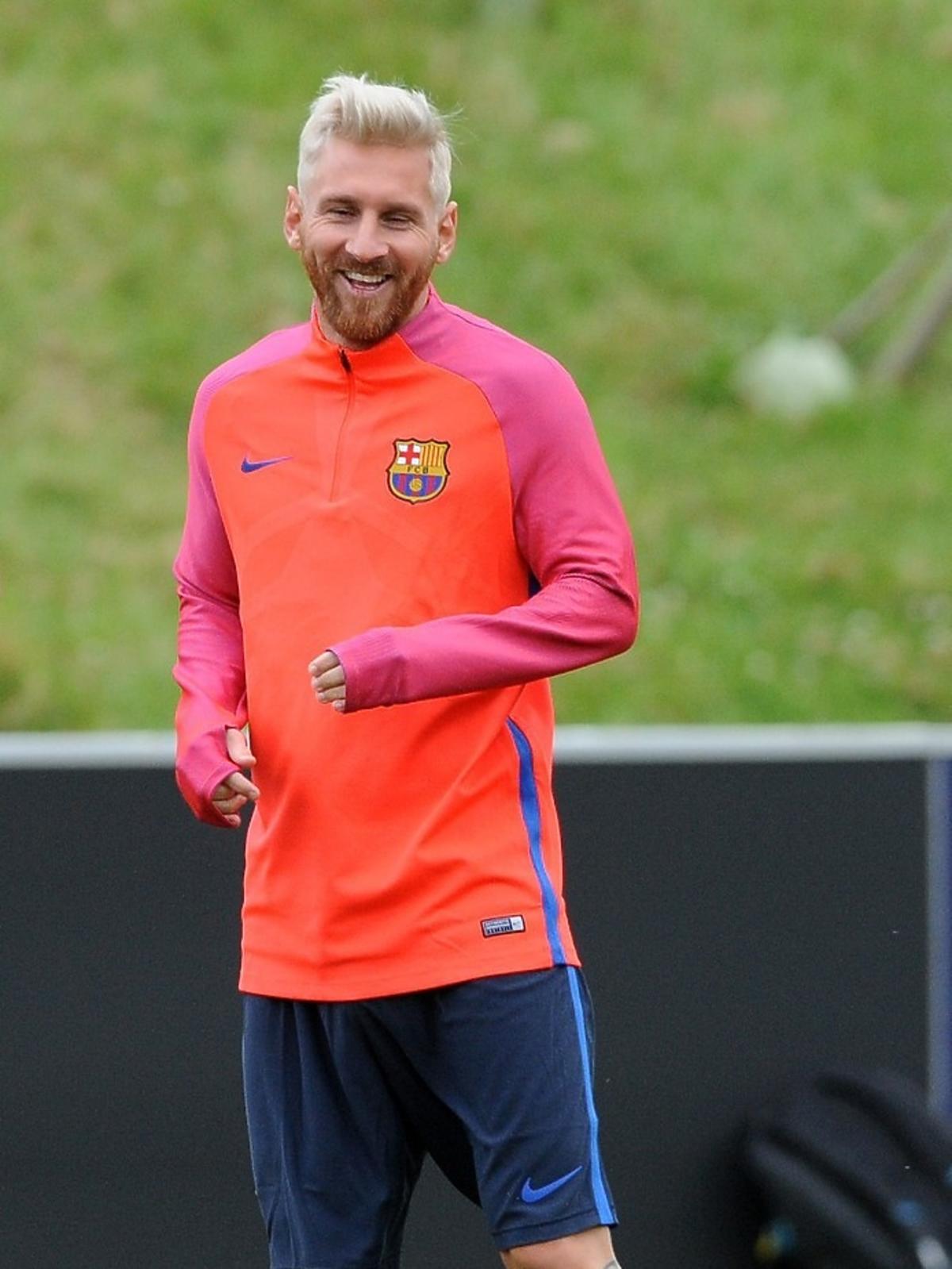 Leo Messi ma blond włosy! Zmiana fryzury mu służy? ZDJĘCIA