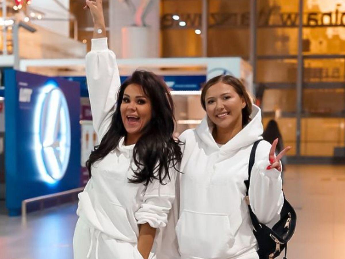 "Gogglebox": Lili Antoniak wróciła z córką do domu. Tak ją powitali