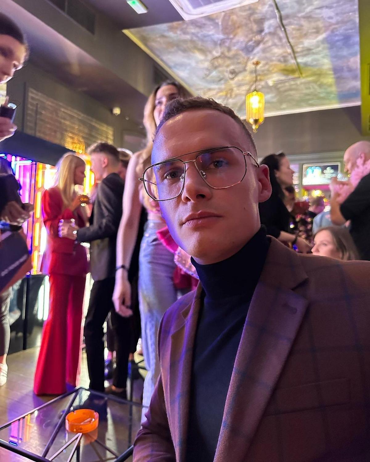 "Love Island 7": Fanka zaniepokojona zmianami w wyglądzie Mateusza ...