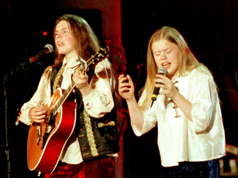 Jak dziś wyglądają członkowie The Kelly Family? Największą karierę robi ...