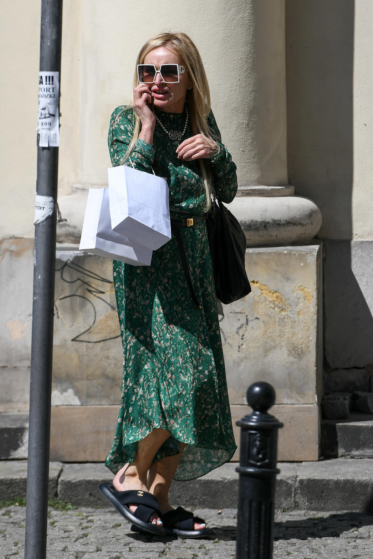 Monika Olejnik na zakupach w klapkach za 9 tys. złotych. ZDJĘCIA PAPARAZZI