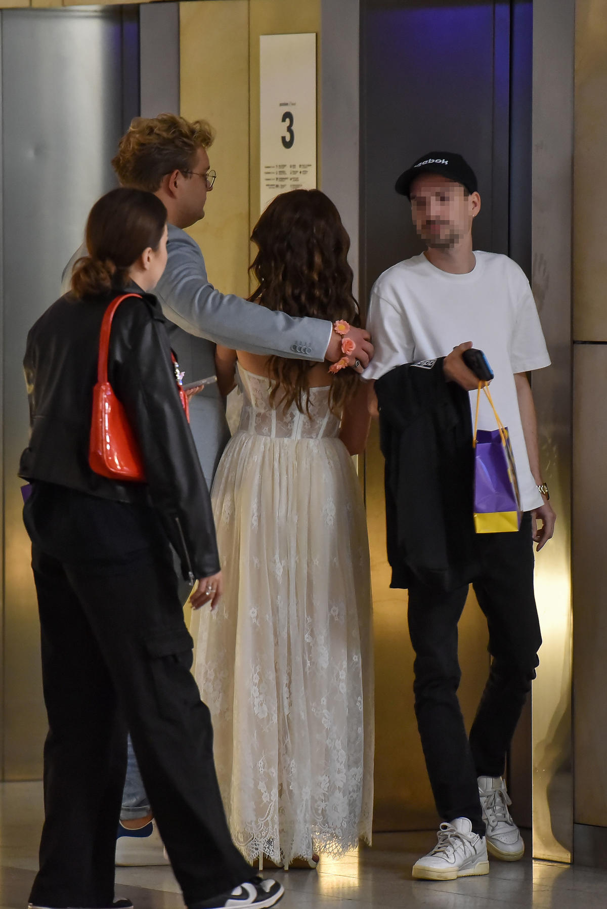 Roksana Węgiel niczym panna młoda. Z Kevinem nie szczędzili sobie ...