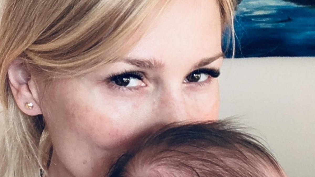 Sylwia Juszczak pokazała świąteczne zdjęcie córeczki. Ależ ona urosła! Sylwia Juszczak pokazała świąteczne zdjęcie córeczki. Ależ ona urosła!